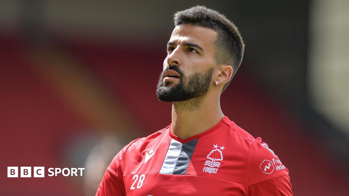 Tiago Silva: Nottingham Forest midfielder joins Olympiakos - BBC Sport