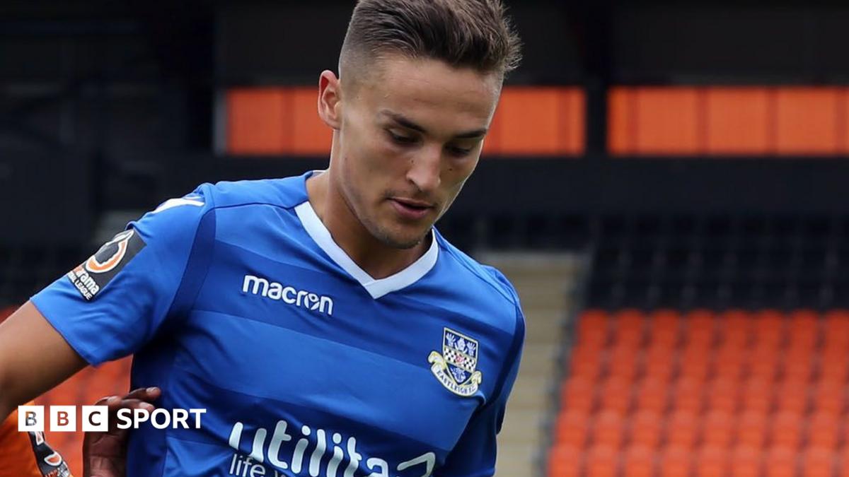 Josh Hare: Bristol Rovers sign defender from Eastleigh - BBC Sport