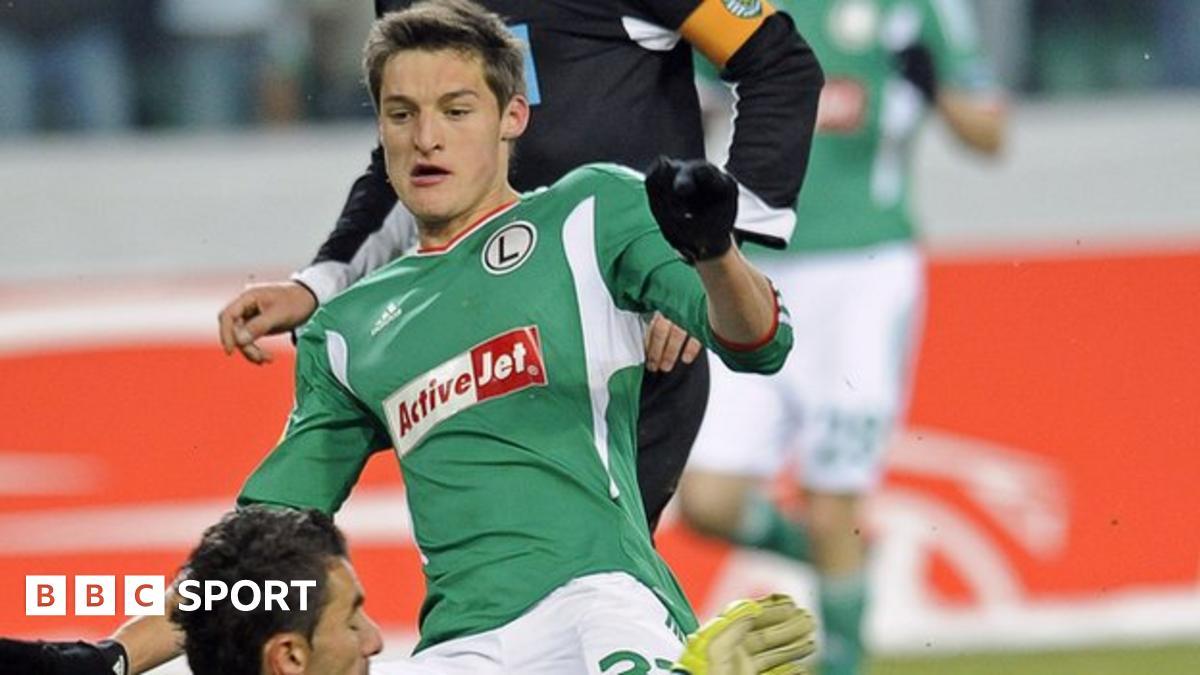 Michal Zyro: Wolves agree deal for Poland international winger - BBC Sport