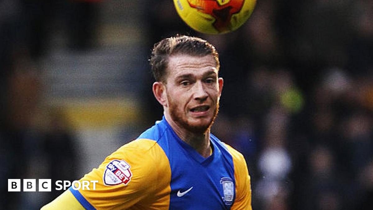Joe Garner: Rangers medical for Preston North End striker - BBC Sport