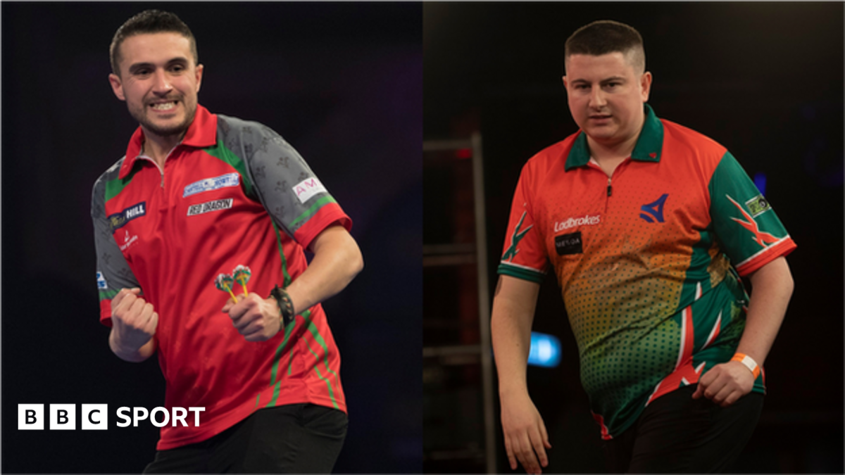 World Darts Championship: Jamie Lewis and Nick Kenny qualify - BBC Sport