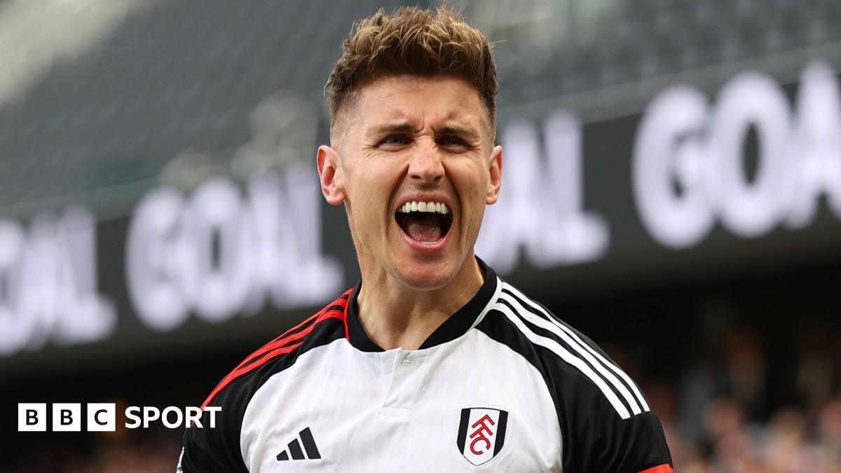 Fulham 3-1 Sheffield United: Winless Blades beaten after serious injury ...