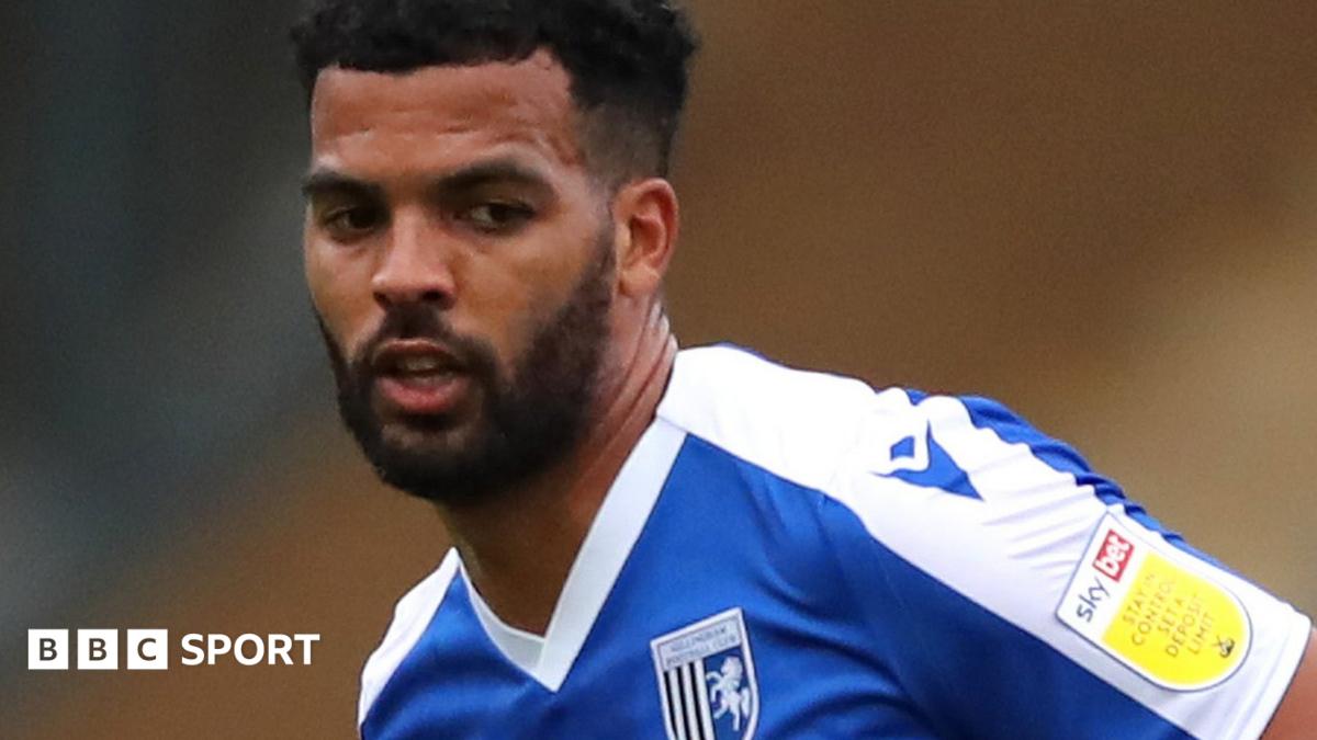 Jacob Mellis: Midfielder 'assured' Southend about criminal charges ...