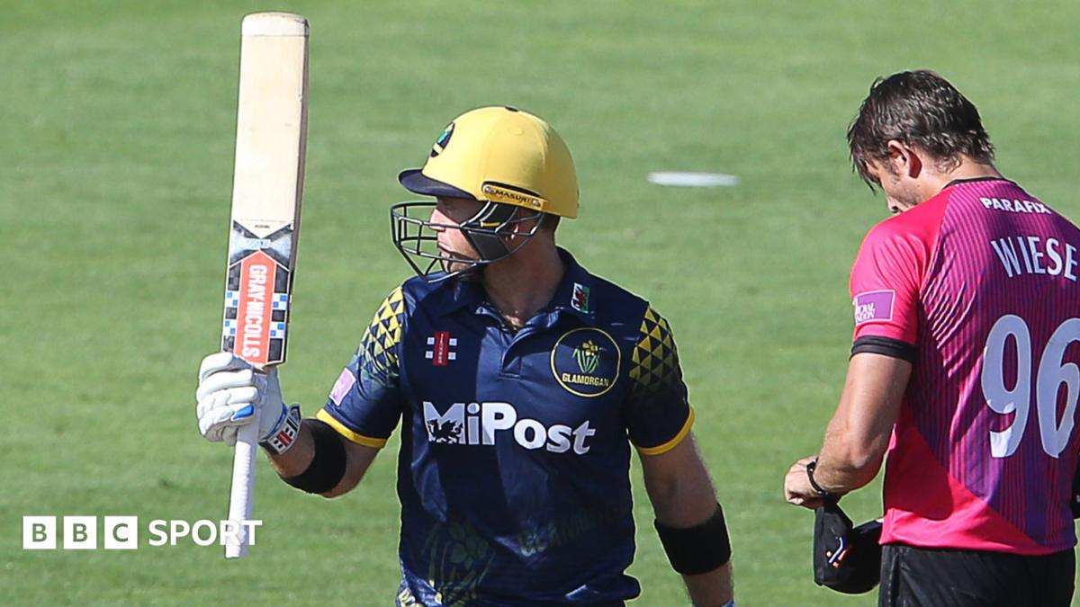 One-Day Cup: Ingram and Carlson earn Glamorgan win over Sussex - BBC Sport