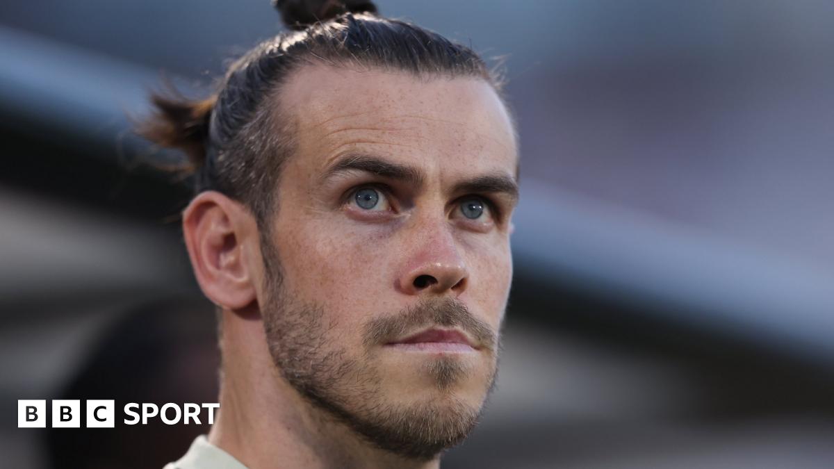 Gareth Bale: Fitness concern for Wales skipper one month before World ...