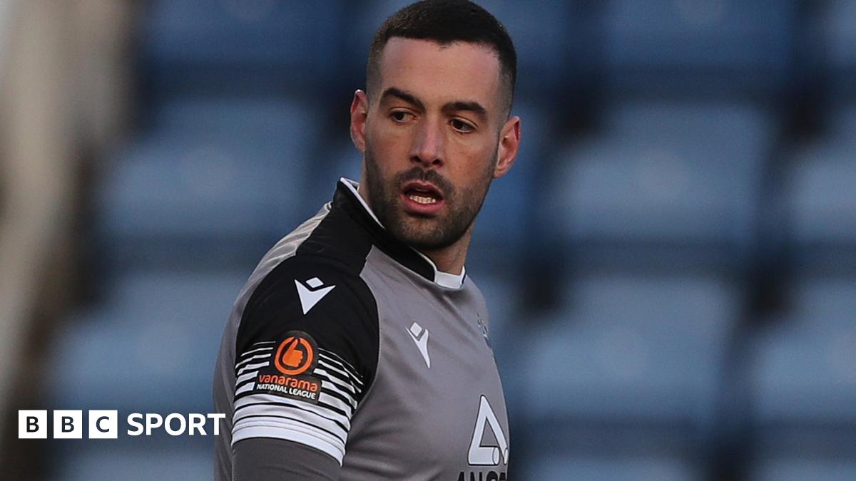 Dean Bouzanis: Sutton United goalkeeper signs new contract as Brad ...