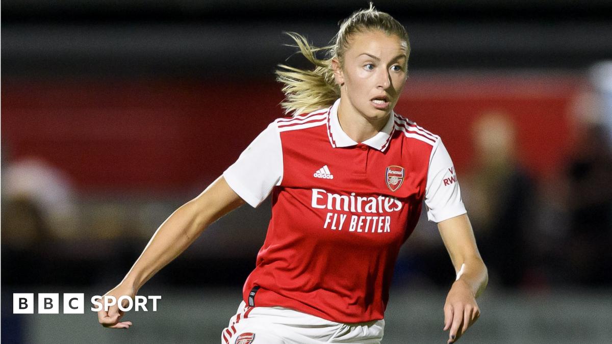 Leah Williamson: England and Arsenal defender out for 'several weeks' with foot injury - BBC Sport