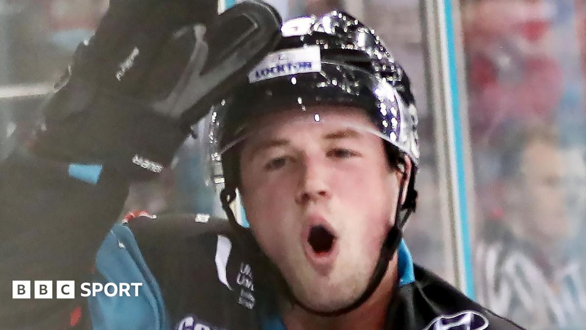 Darcy Murphy: Canadian forward signs deal for second season with ...