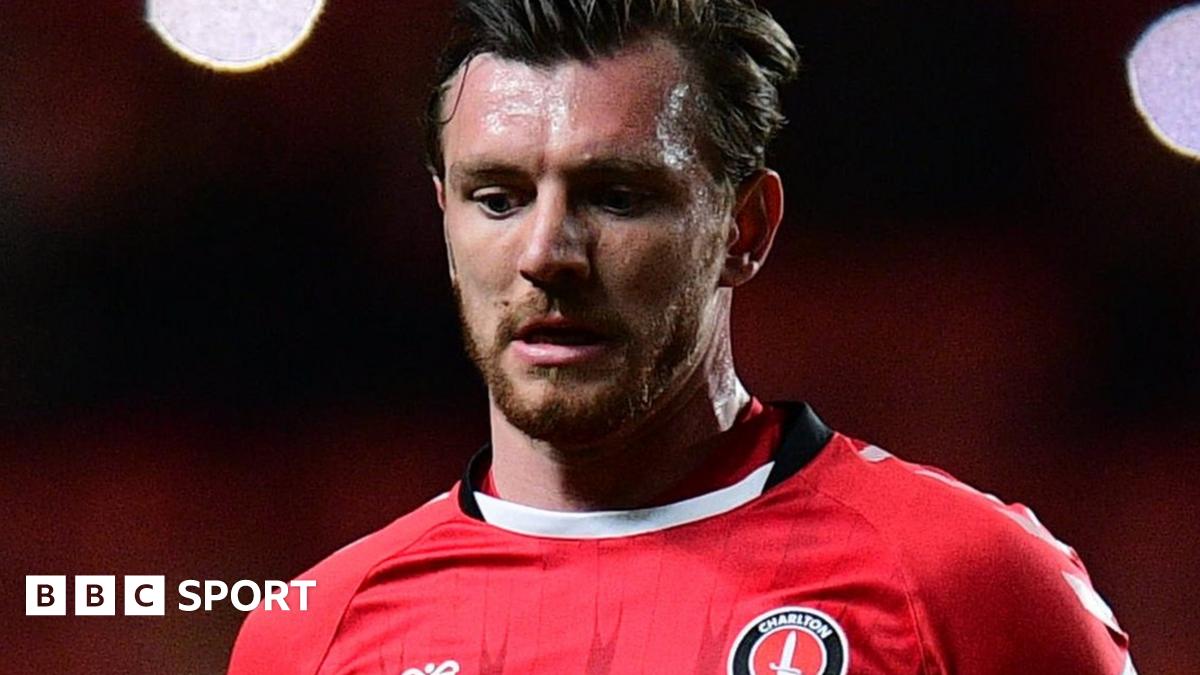 Alex Gilbey: Stevenage sign Charlton midfielder on loan - BBC Sport