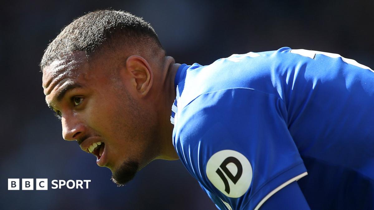 Kenneth Zohore: Cardiff accept West Brom bid for striker - BBC Sport