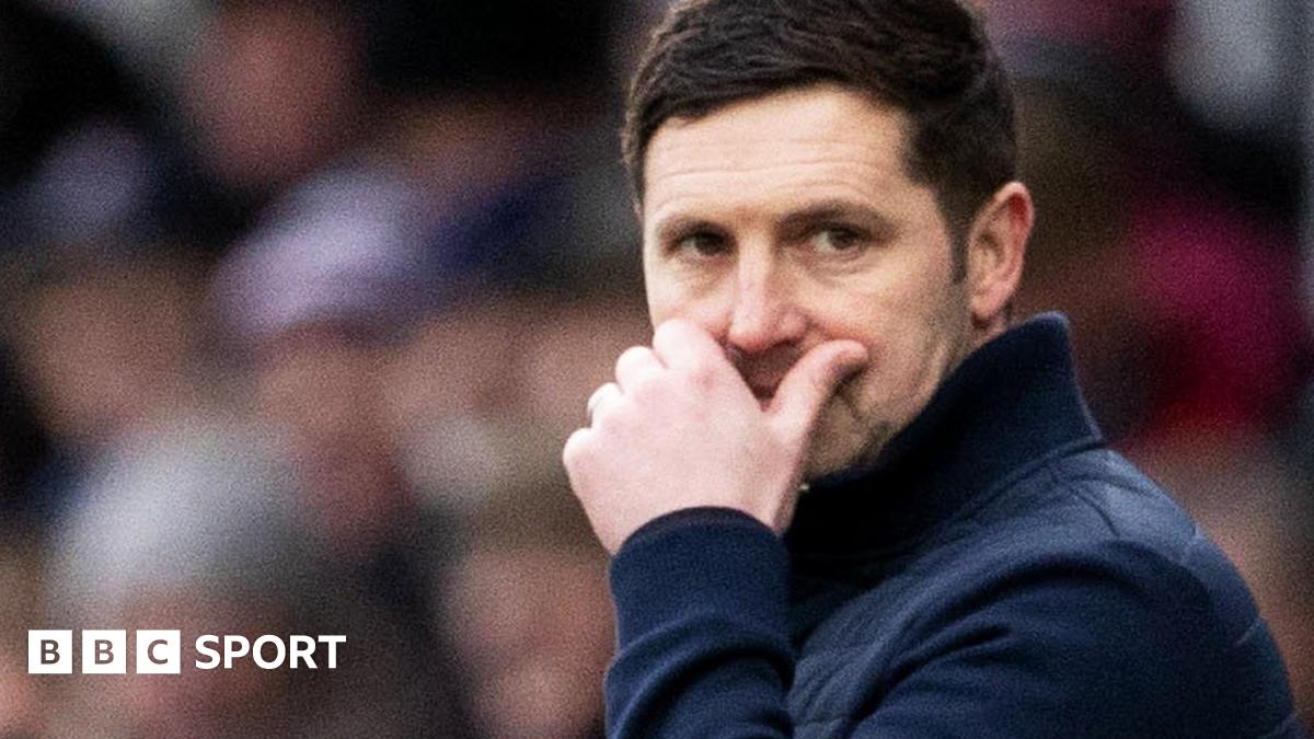 Dundee United: Liam Fox leaves after sixth consecutive defeat - BBC Sport