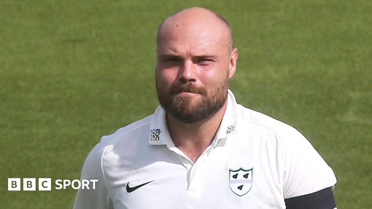 Joe Leach: 'One-club man' extends Worcestershire contract until 2025 ...