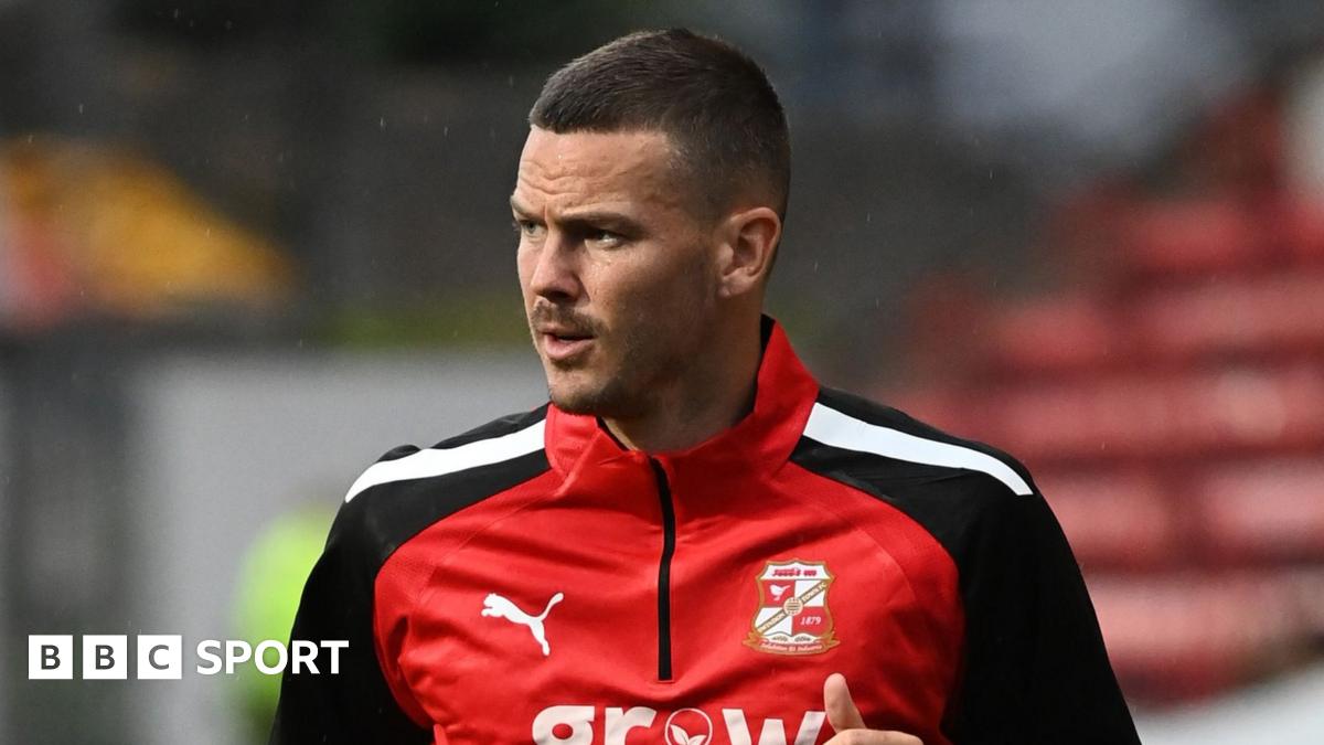 Ben Gladwin: Swindon midfielder 'trusts' his body again - BBC Sport