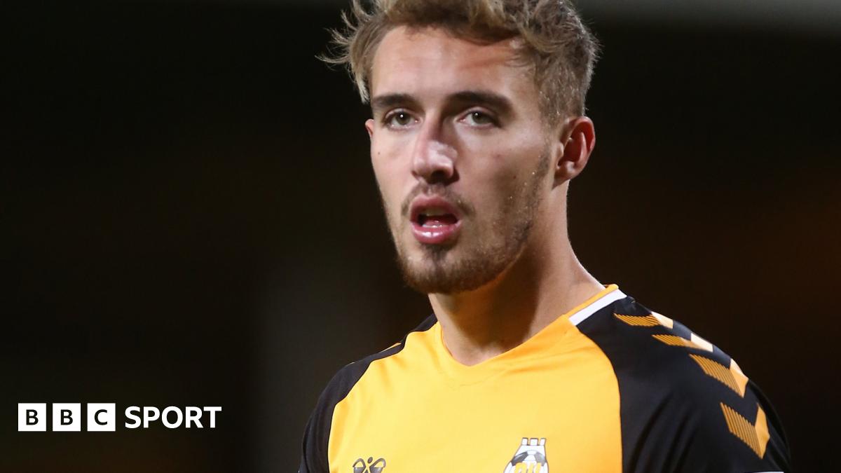 Sam Smith: Tranmere Rovers sign Reading striker on loan - BBC Sport