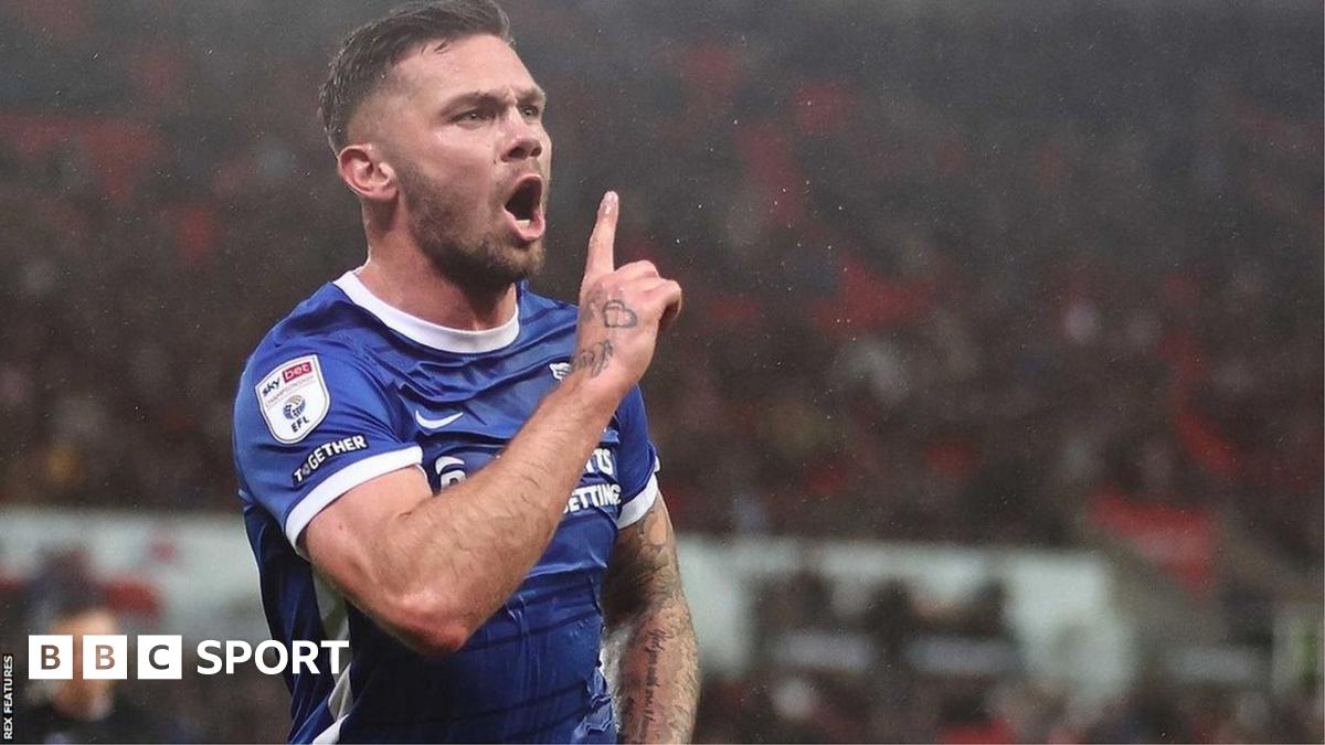 Tivonge Rushesha & Harlee Dean: Reading sign midfielder and defender ...