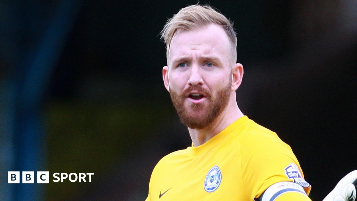 Ben Alnwick: Peterborough United goalkeeper signs new contract - BBC Sport