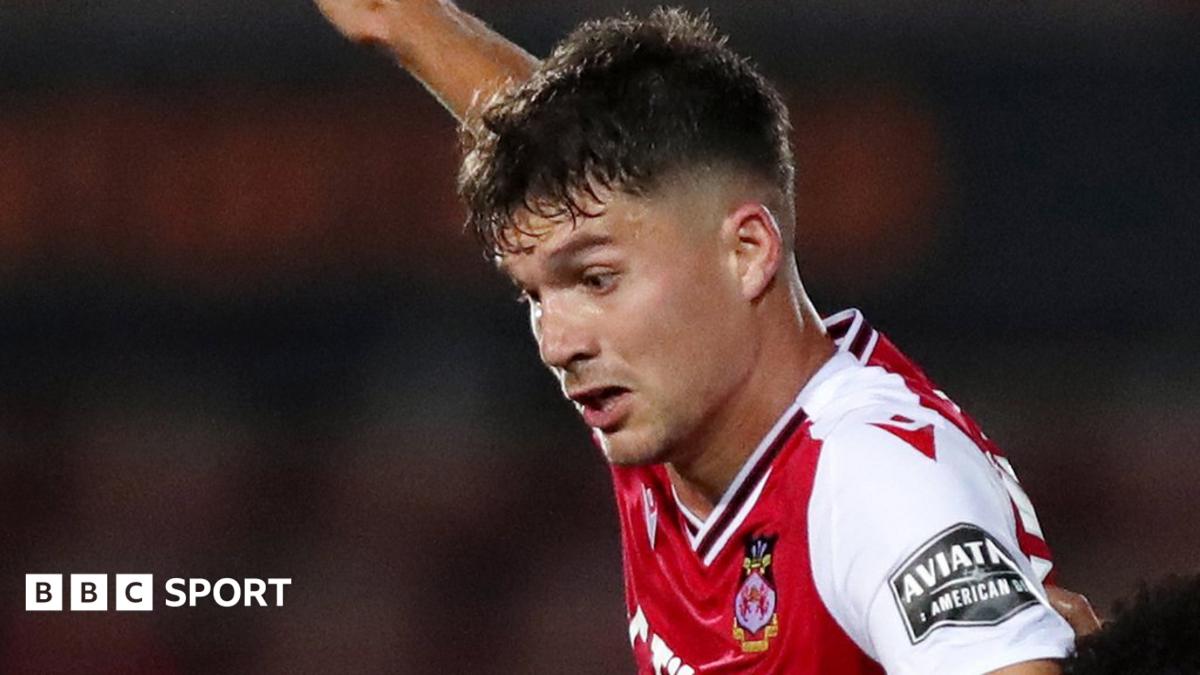 Jordan Davies: Midfielder signs Wrexham extension - BBC Sport