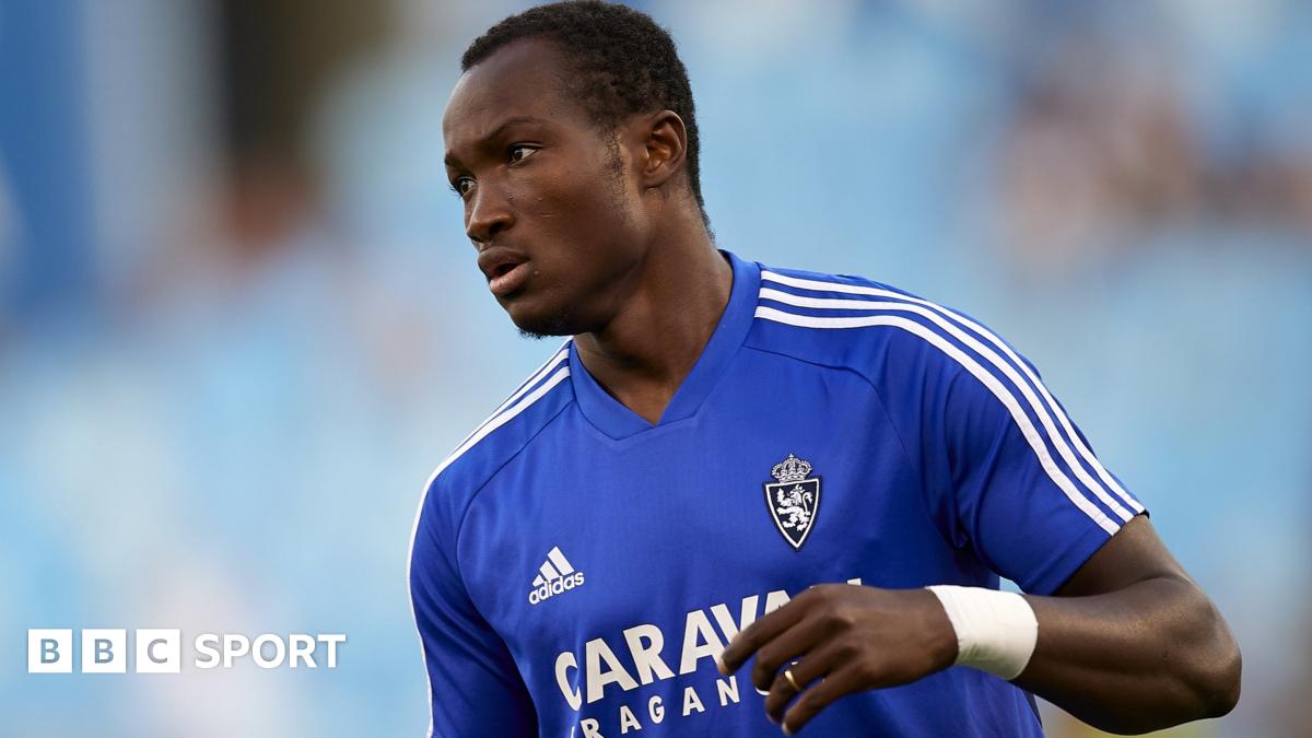 Raphael Dwamena: Ghana striker dies aged 28 after on-pitch collapse ...