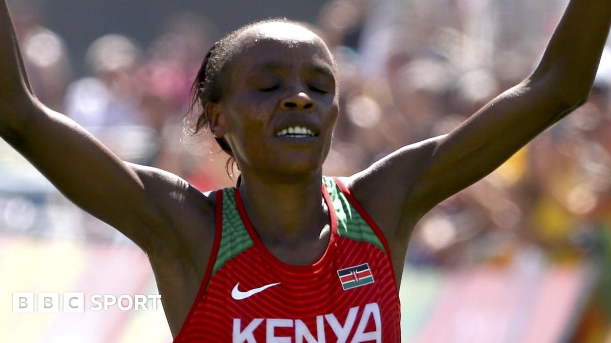 Rio Olympics 2016: Jemima Sumgong wins women's marathon for Kenya - BBC ...
