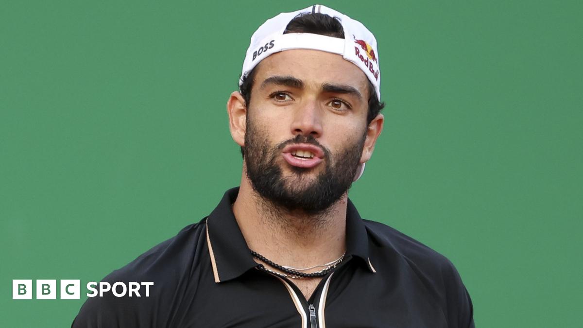 Stuttgart Open: Matteo Berrettini beaten by Lorenzo Sonego in straight sets - BBC Sport