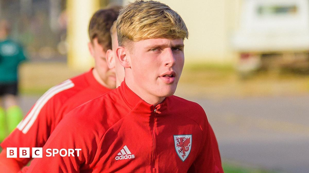 Fin Stevens: Brentford youngster eyes progress with Bees and Wales ...