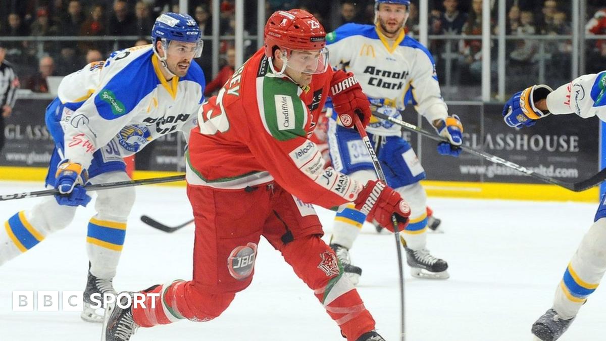 Cardiff Devils re-sign Evan Mosey ahead of new season - BBC Sport