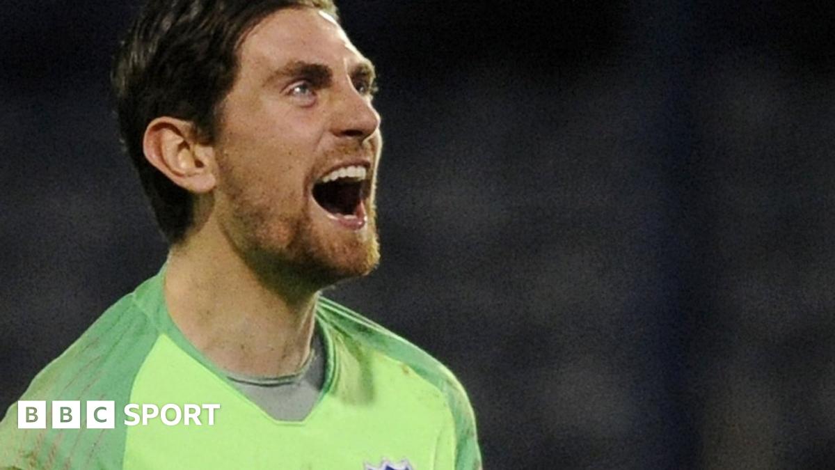 Luke McGee: Bradford City sign Portsmouth goalkeeper on loan - BBC Sport