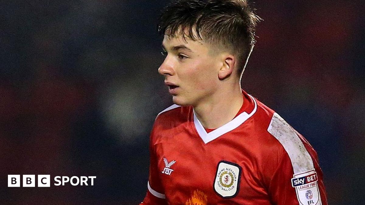 Tom Lowery: Crewe Alexandra midfielder signs new contract - BBC Sport