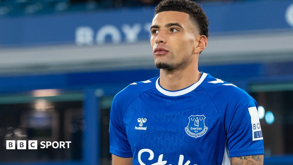 Ben Godfrey: England defender helps Everton Under-21s beat Mansfield in ...