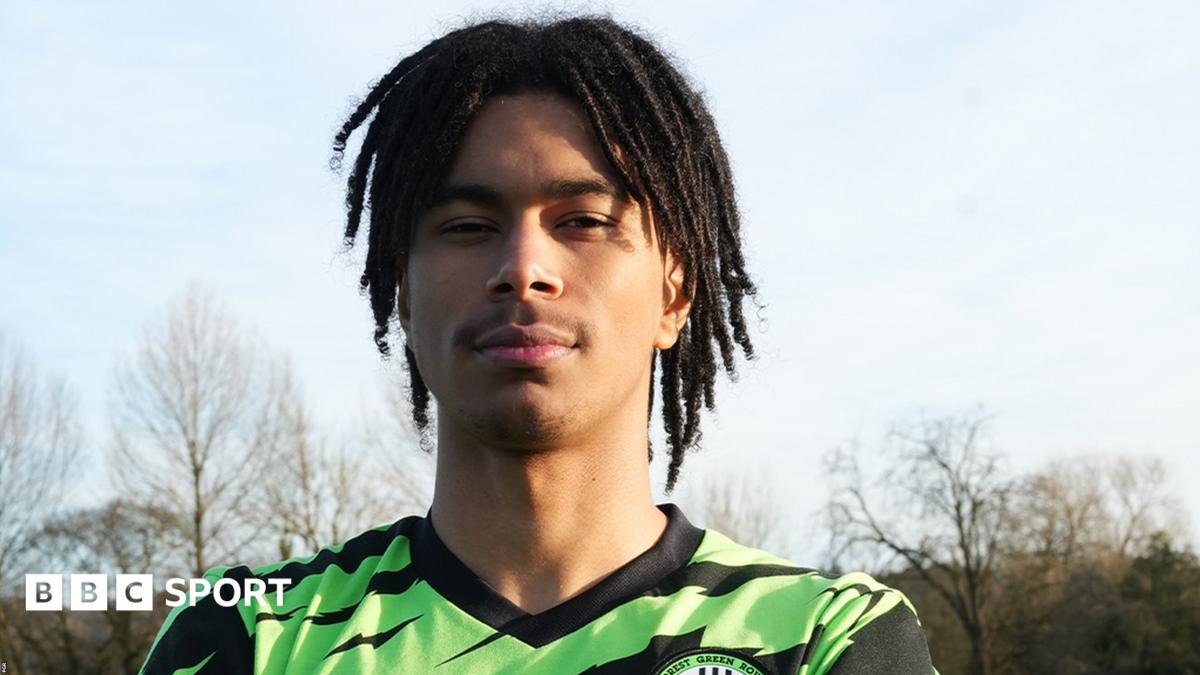Maxi Oyedele: Manchester United midfielder joins Forest Green Rovers on ...