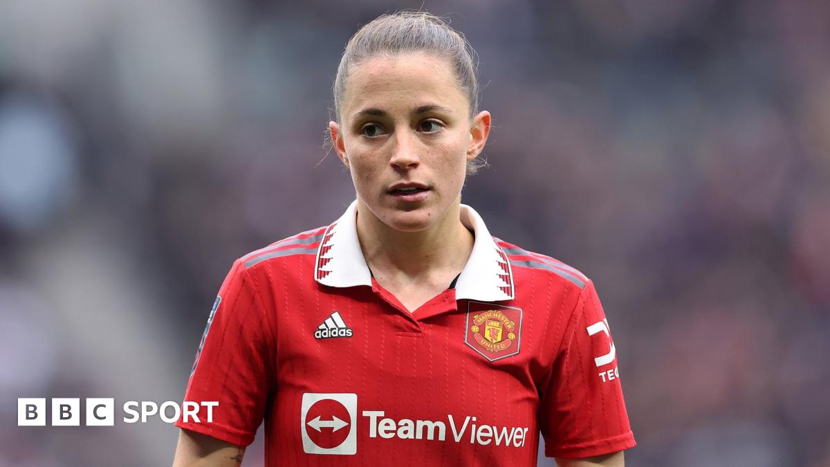 Manchester United: Ona Batlle to join Barcelona on free transfer - BBC ...