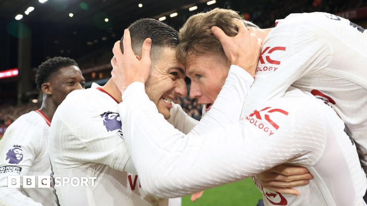 Premier League LIVE: West Ham 0-6 Arsenal & Aston Villa 1-2 Man Utd ...