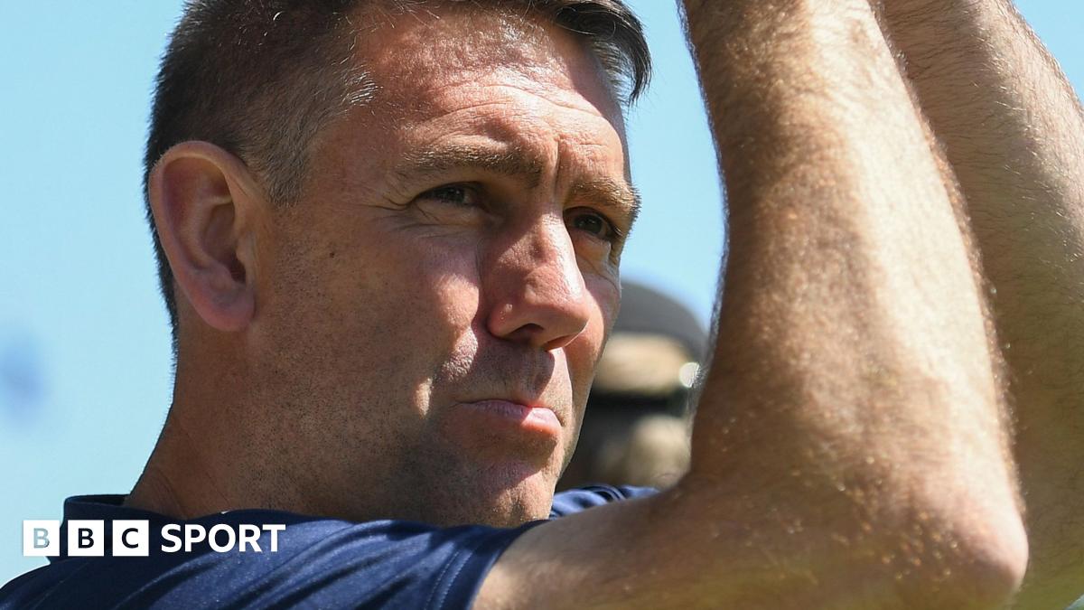 League Two play-off final: Boss Dave Challinor hails Stockport's ...