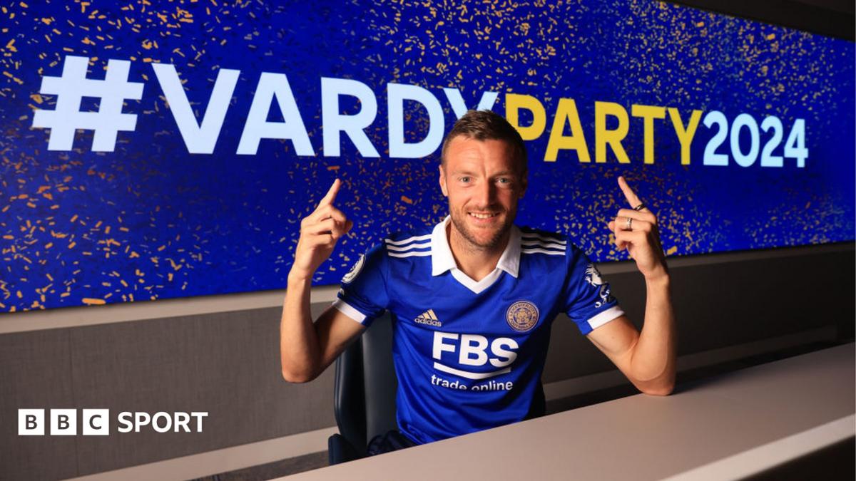Jamie Vardy: Leicester striker extends contract until 2024 - BBC Sport