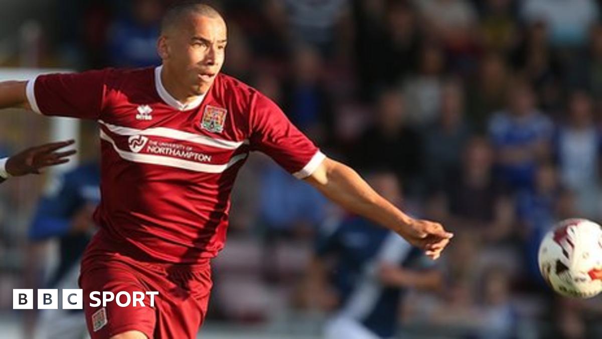 Rod McDonald: Defender agrees one-year Northampton Town deal - BBC Sport
