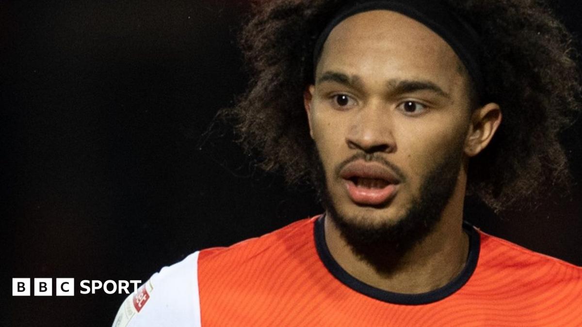 Izzy Brown: Sheffield Wednesday sign Chelsea midfielder on season-long ...