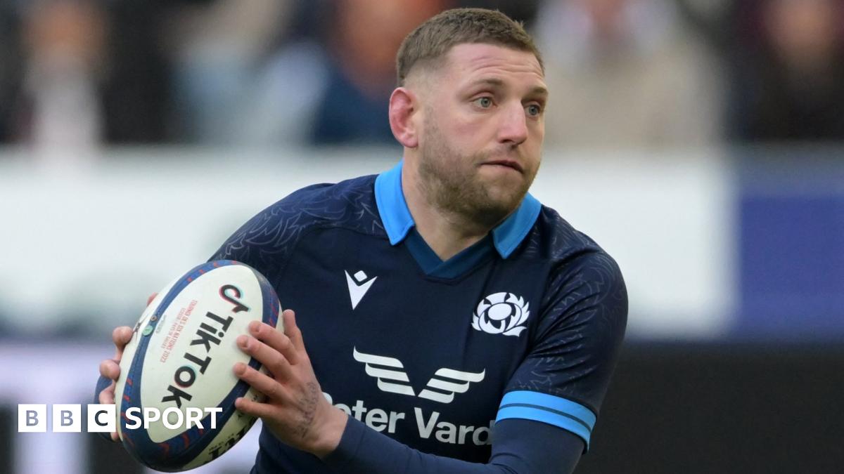 Finn Russell 'a fantastic leader' for Scotland, says Ben White - BBC Sport