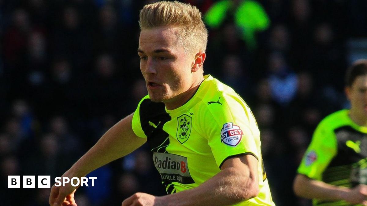 Kyle Dempsey: Fleetwood Town sign Huddersfield Town midfielder on loan ...