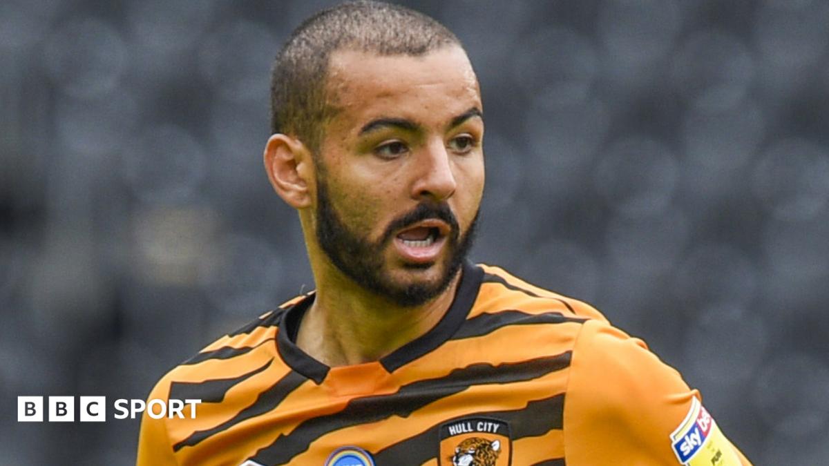 Kevin Stewart: Blackpool sign former Hull and Liverpool midfielder ...