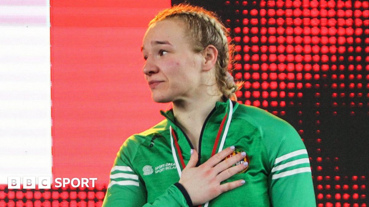 Amy Broadhurst: Irish boxer returns to form with gold in Bulgaria - BBC ...