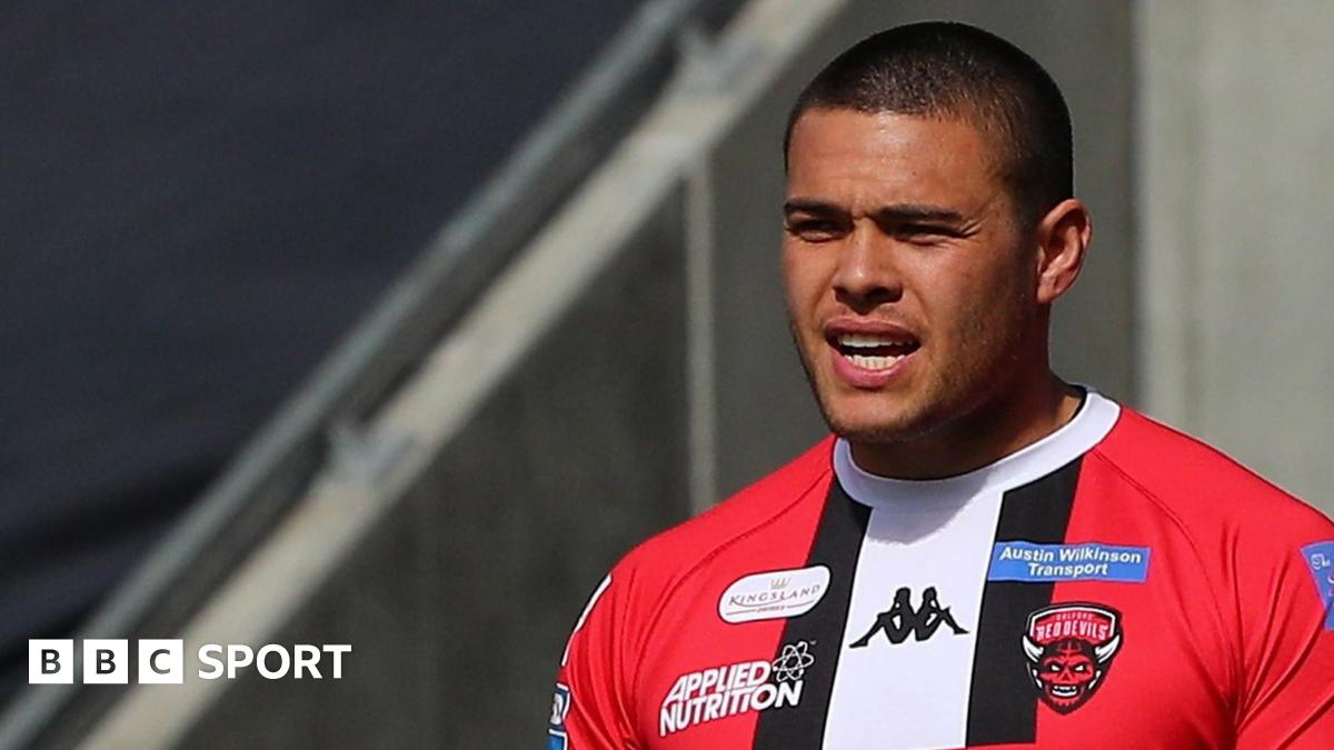 Tui Lolohea: Huddersfield Giants sign half-back from Salford Red Devils ...