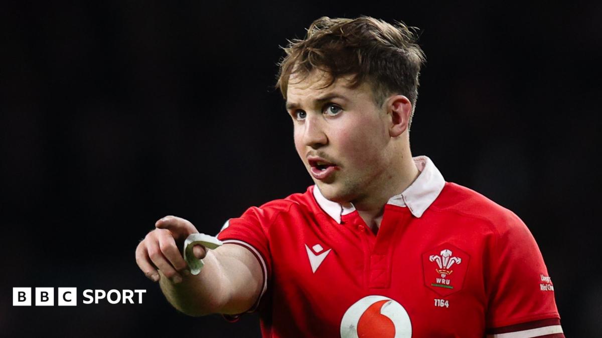 Six Nations 2024: Fly-half Ioan Lloyd learns lessons of Test rugby ...