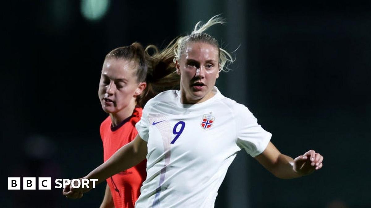 Lisa Naalsund: Manchester United sign Norway midfielder from SK Brann ...