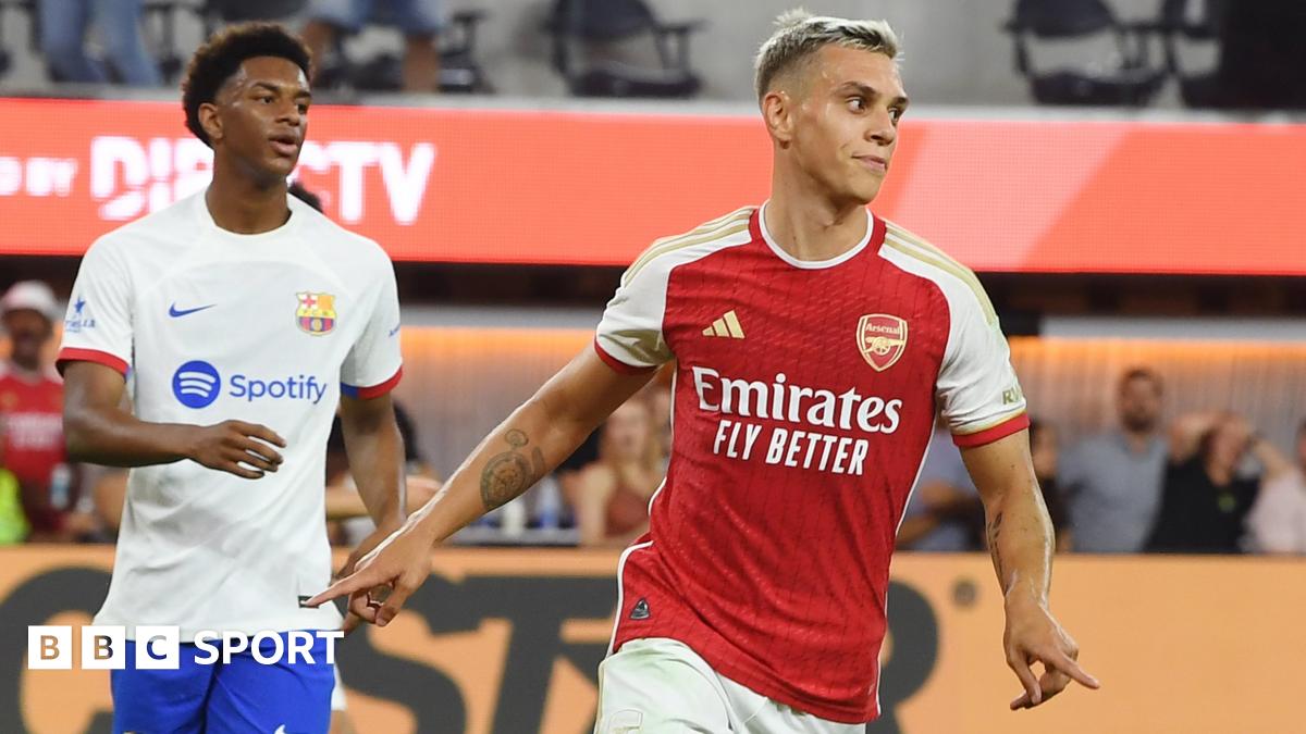 Arsenal 5-3 Barcelona: Leandro Trossard scores twice for Gunners in pre-season win - BBC Sport