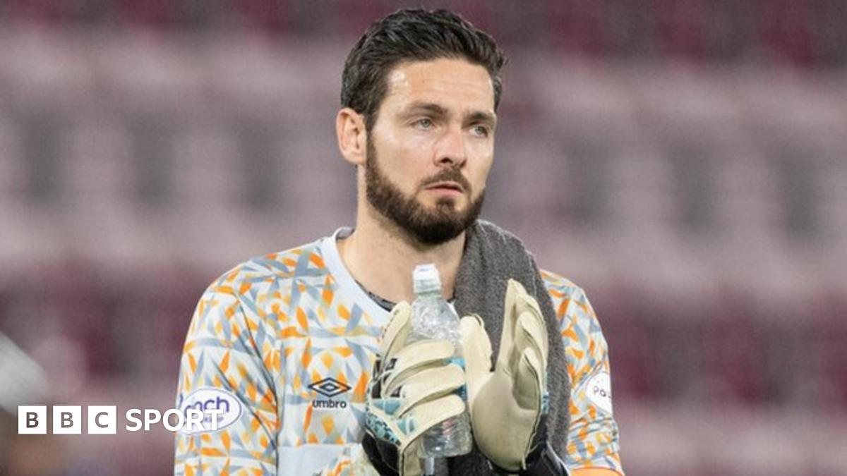 Hearts goalkeeper Craig Gordon 'in a good place' after double leg break ...