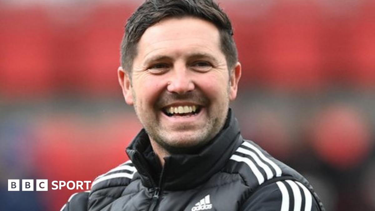 Aberdeen: Fox departs Pittodrie as coach along with Watkins & Kennedy ...