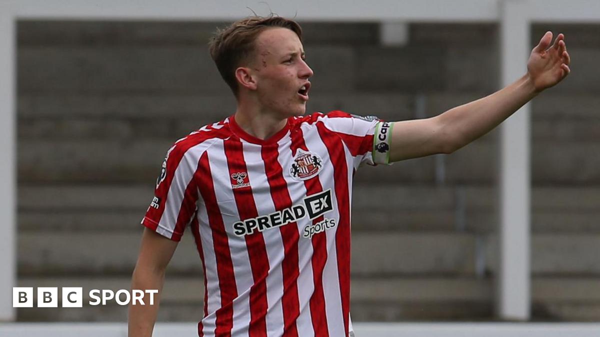 Harrison Jones: Sunderland teenager signs new contract - BBC Sport