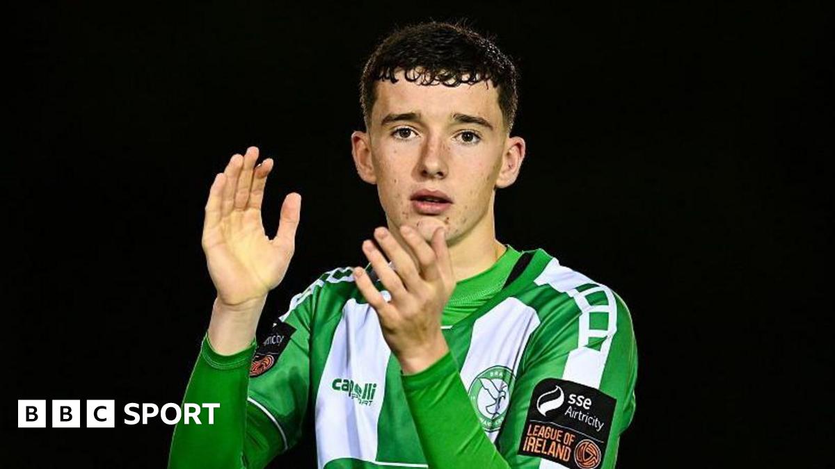 Rhys Knight: Younger brother of Bristol City captain joins Robins - BBC ...