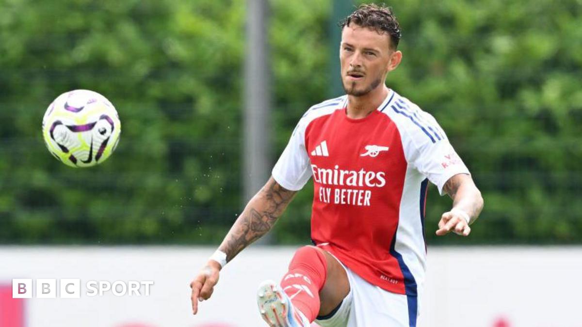 Arsenal news: Ben White in squad for tour of United States - BBC Sport