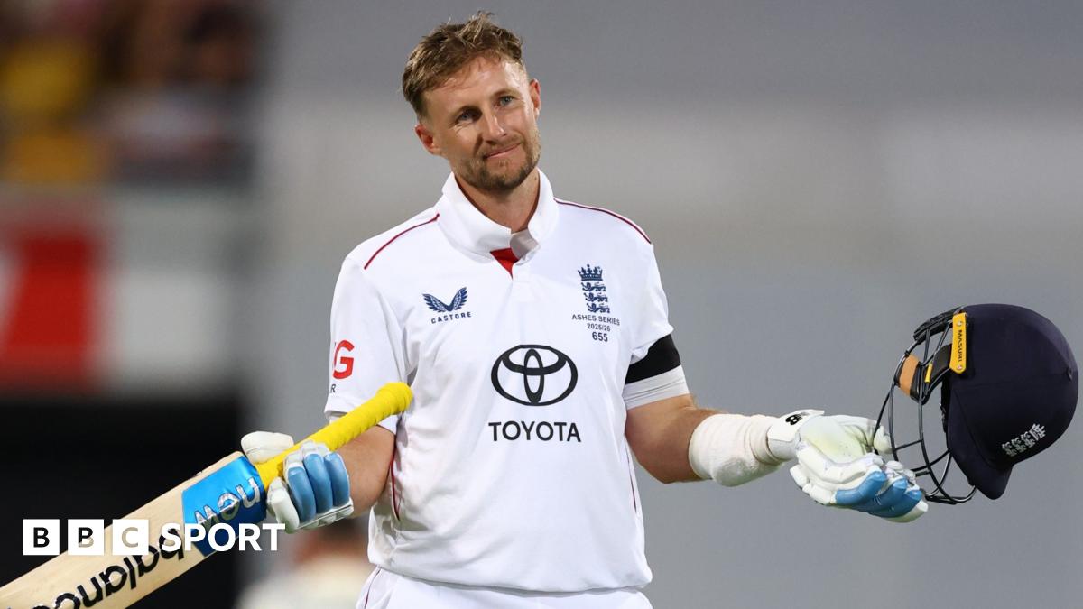 Joe Root scores first Ashes century down under - day one, second Test ...